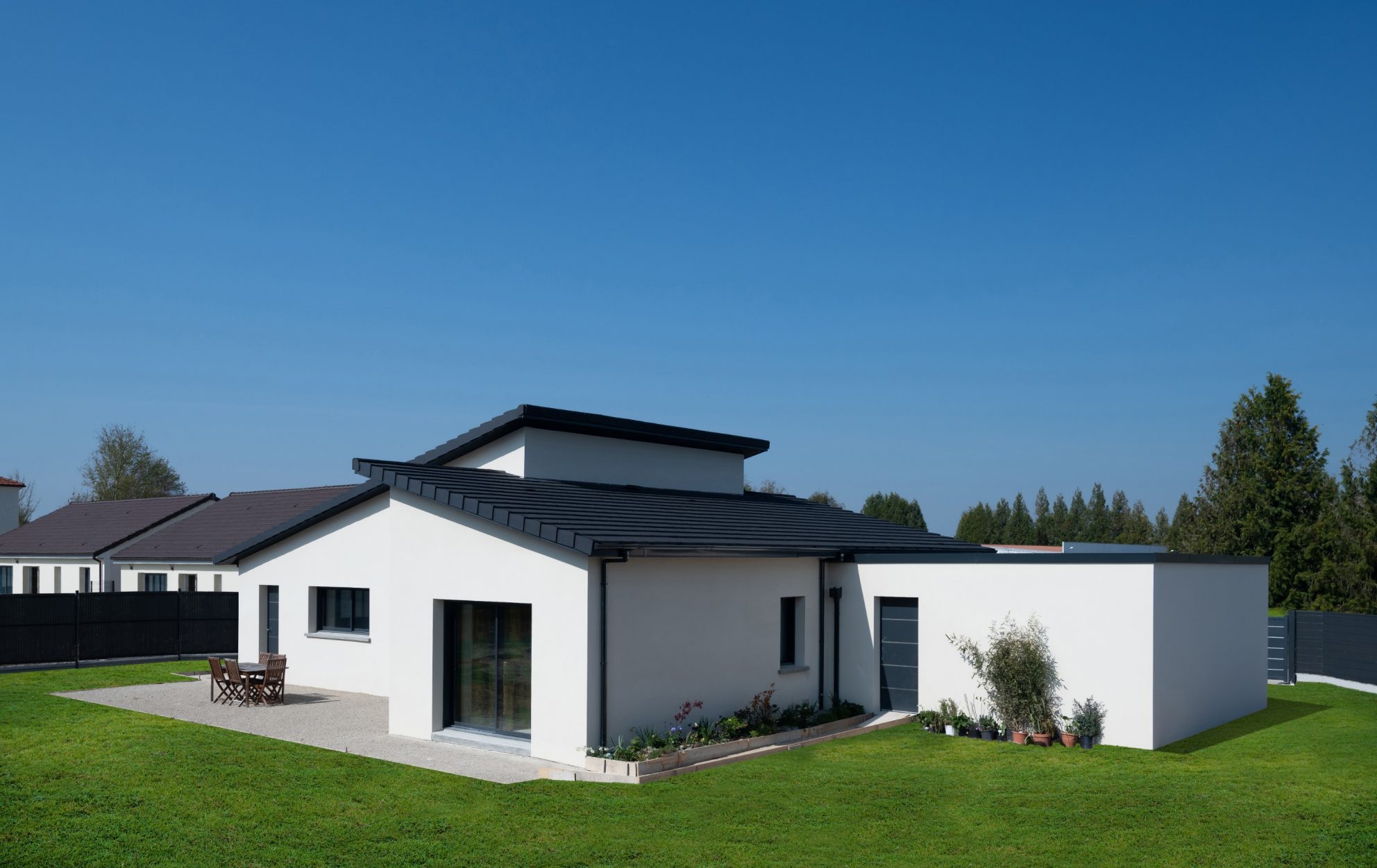 Maison Toiture Plate Et Tuile | Ventana Blog